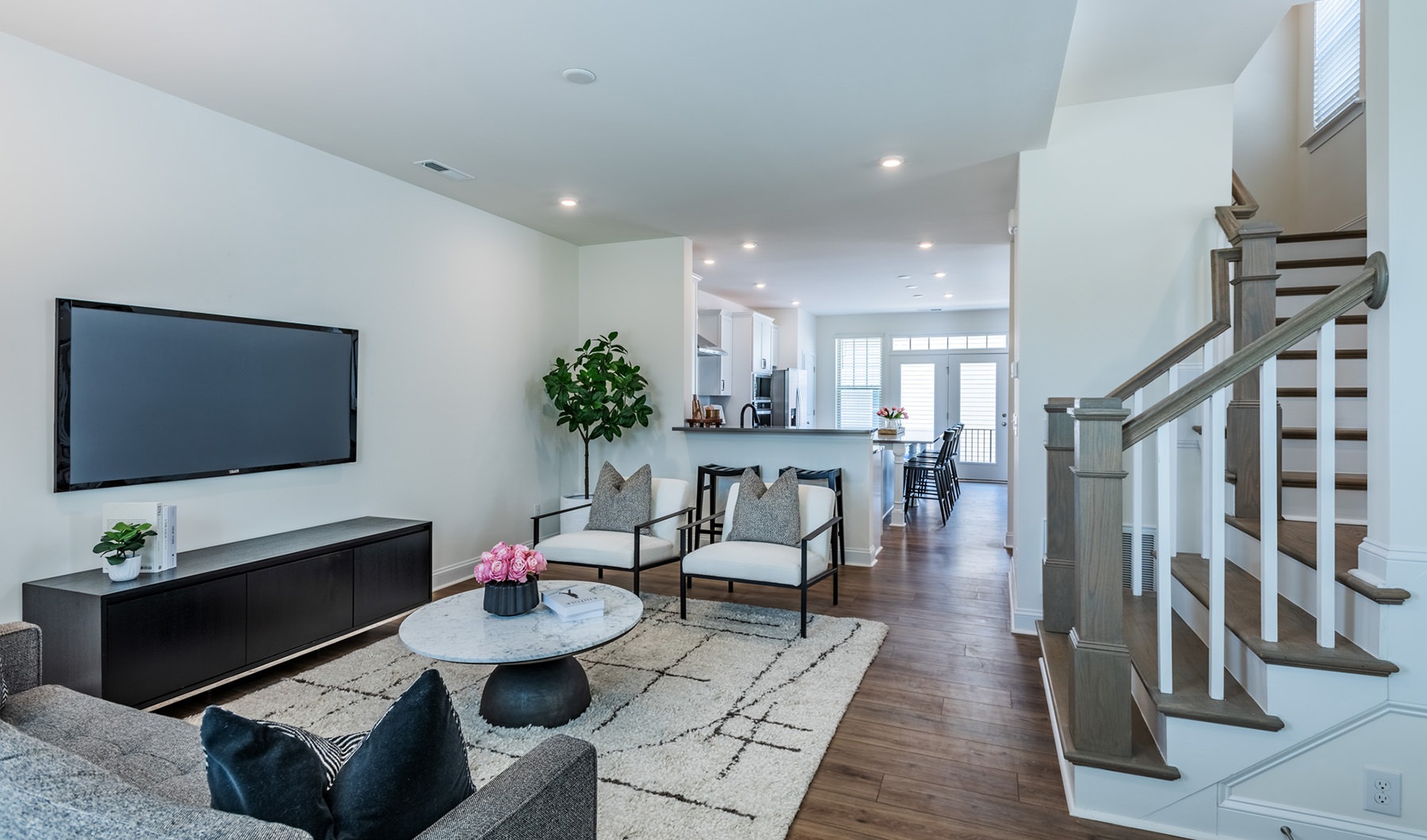 Now leasing brand new two- and three-bedroom luxury townhomes for rent in Charlotte, NC. View ...